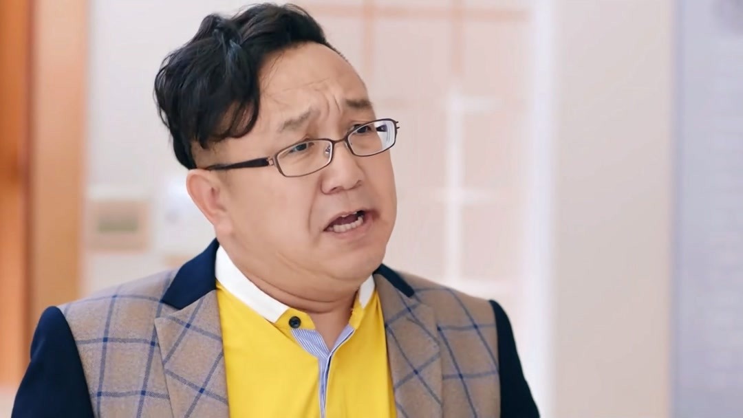 笑点长句号身上了,看到这张脸就想笑