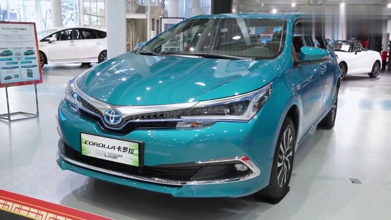 实拍2020款卡罗拉插电混动版,百公里油耗仅1.2L