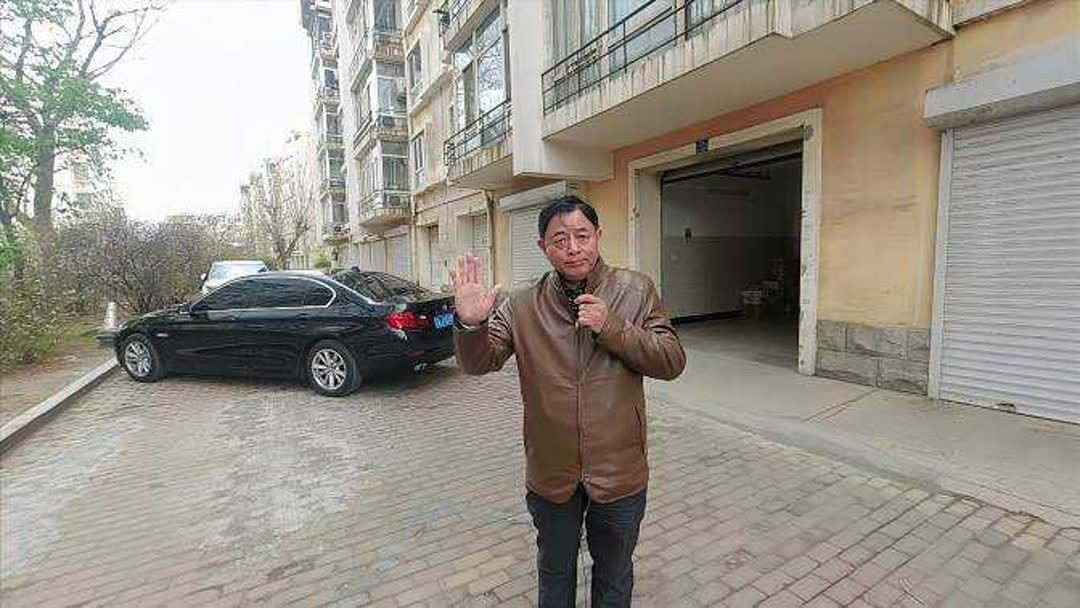 倒进车库系列教程(之一),向右侧45度倒进车库操作方法