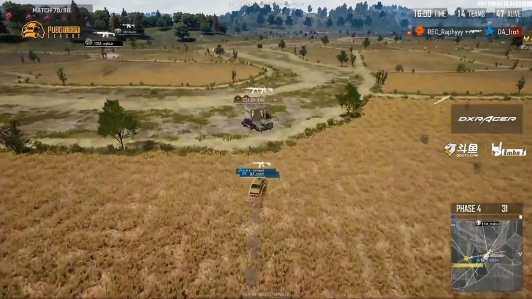 DA队麦田开车却无处可躲,被疯狂扫射,最终两名队员提前淘汰