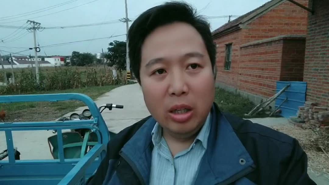 小潘花300块买一个新电动车车厢,大家看值不值?