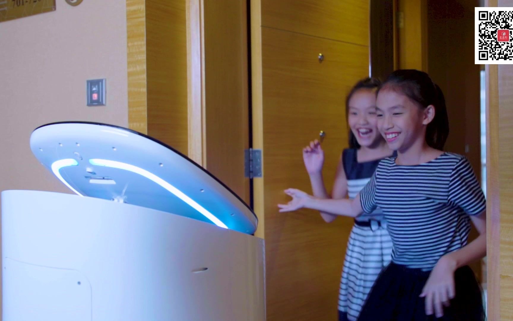 【星速机器人】星速购-酒店最后100米无接触配送到客房