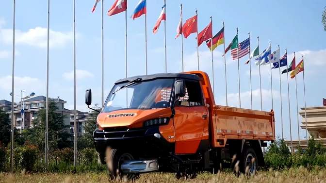 五征推出新型三轮车,外形炫酷仅售2万元,堪称三轮界“法拉利”