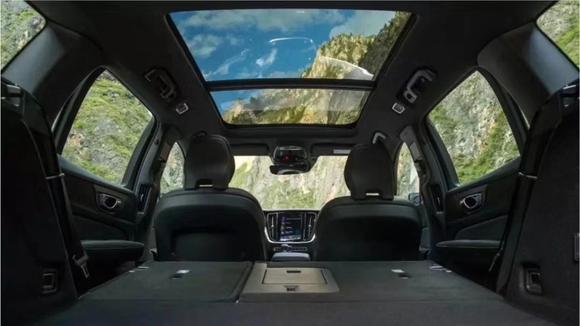 沃尔沃天窗的操作方法