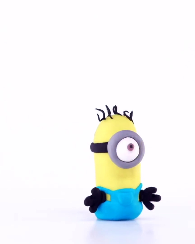 橡皮泥捏出来了超级可爱的小黄人!