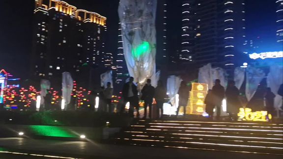 感谢党和政府给我们打造的音乐喷泉广场!