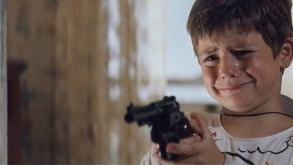 比父亲更像父亲的劫匪《完美的世界》