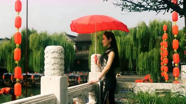 一首情歌《红雨伞》新歌，好听，让人心醉