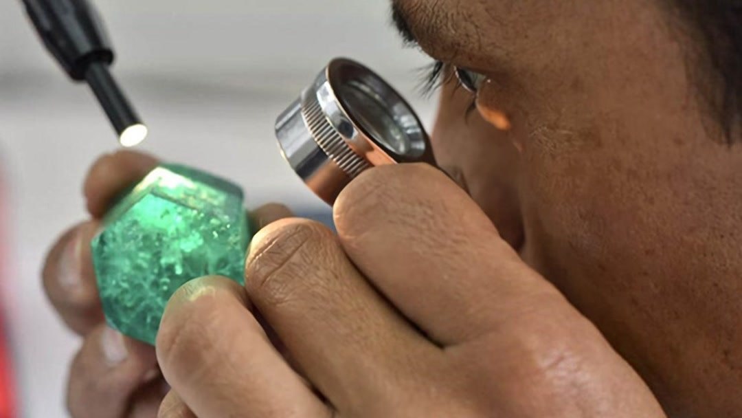 中国这款产品比稀土还珍贵,产量超全球九成,堪称真正掌控美命脉