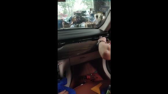 玛莎拉蒂总裁仪表台通病真皮修复拆装中。