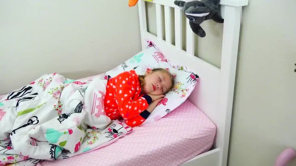 小宝宝在玩儿童厨房游戏