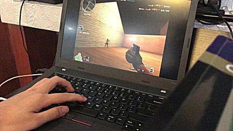 ThinkPad小红帽 单手cf操作
