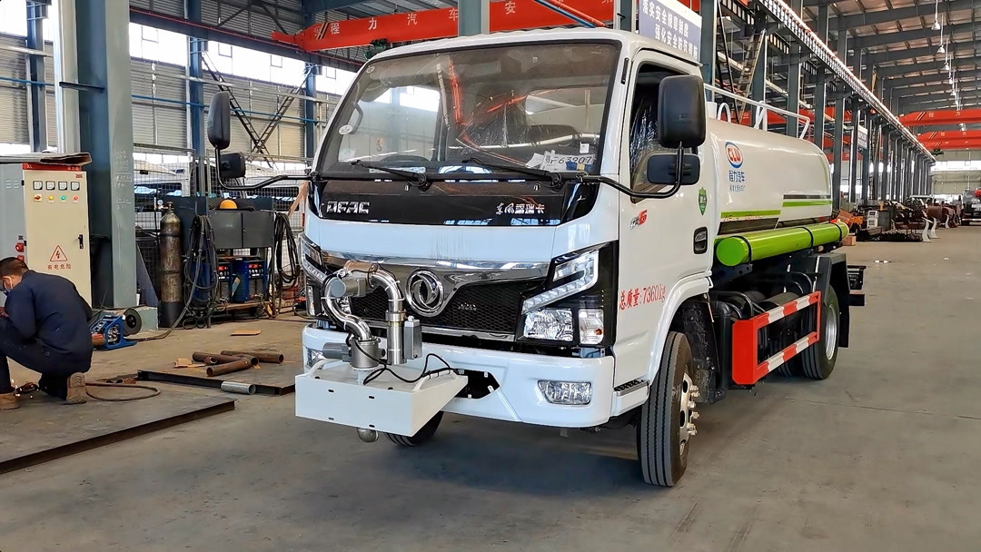 洒水车哪买,小型洒水车报价,多功能洒水车