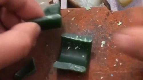 玉石真假鉴别,用这个方式,一秒定真假