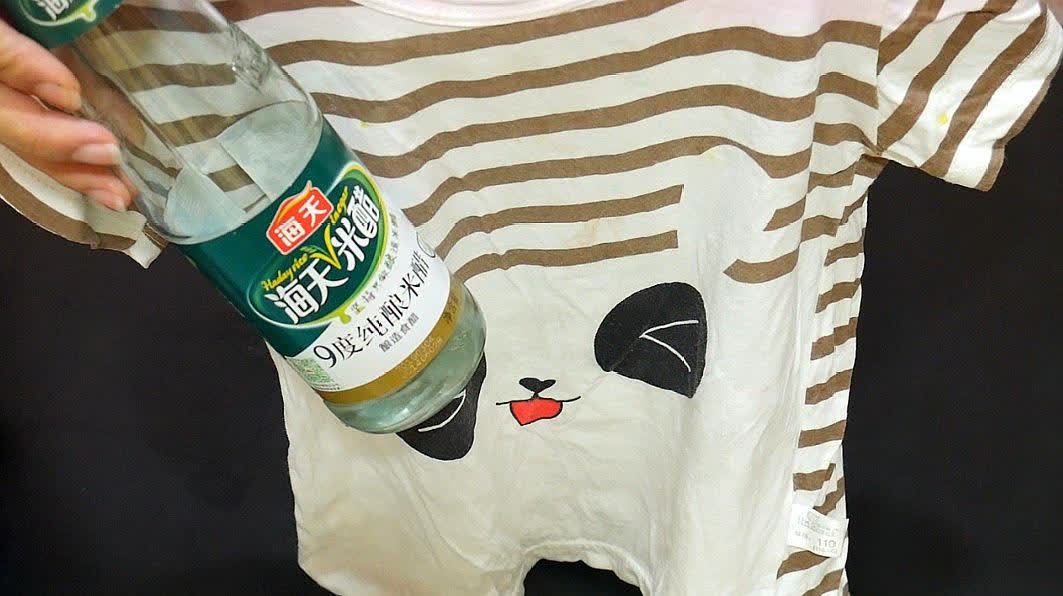 衣服上喷点白醋,解决夏天男生女生都困扰的难题,厉害又实用