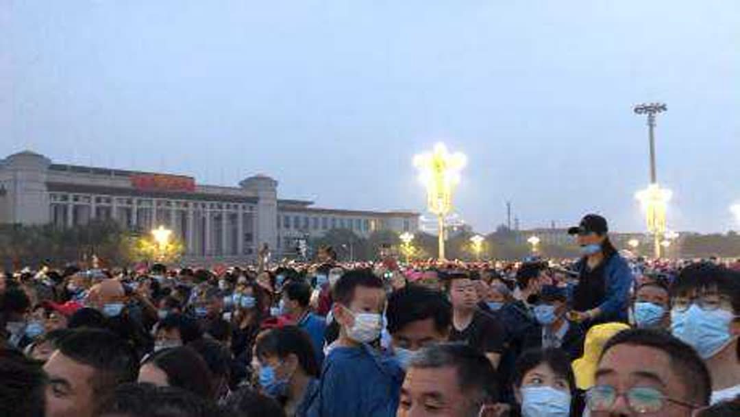 天安门升旗仪式,当国歌响起的那一刻如此壮观!