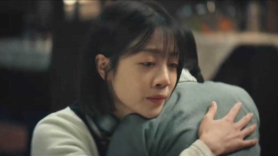 《瞄准》秦紫舒听到小雪把信念出来很难过 曹科长阻止欧阳湘灵的行动