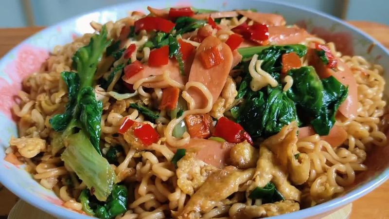 方便面别再泡着吃了,学会炒方便面神仙吃法,简单易做又好吃