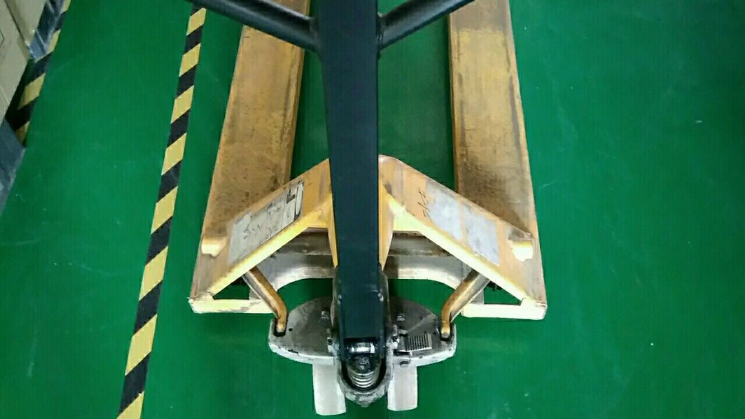 叉车使用很简单,