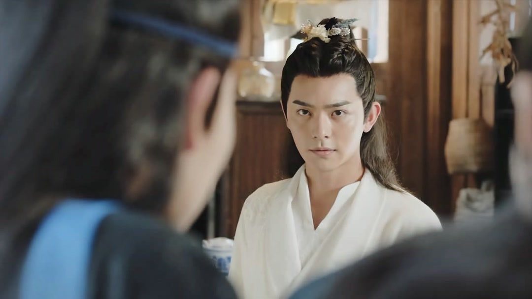 《少年江湖物语》青峰耍帅表演刀工 这把戏简直是唬弄小孩子