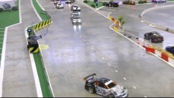 老外 RC 模型漂移车!仿真的遥控漂移车