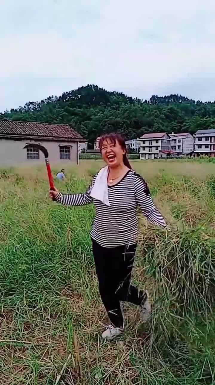 这里是湖南张家界的一个农村 看看这里美不美 喜欢的支持一下 谢谢