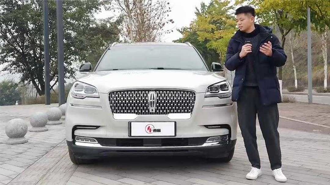 试驾林肯飞行家!全系标配3.0T V6动力,空气悬架很带感