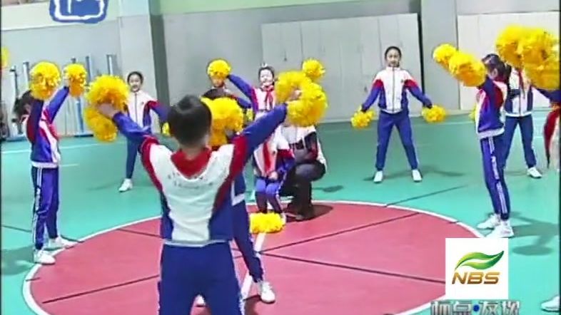 街舞啦啦操《三字经》做背景音乐,还真是别有一番风味