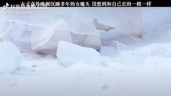 没想到和自己长得一模一样