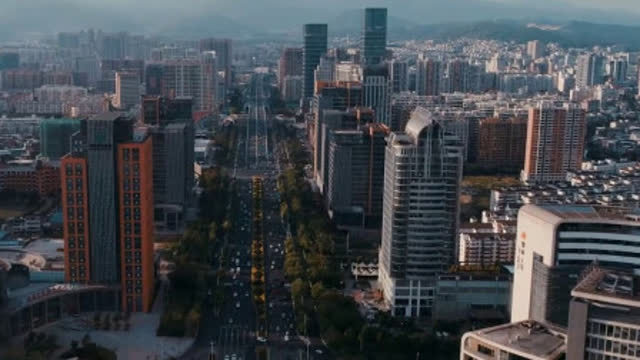 福建这个三线城市被"照顾",高铁机场都来了,未来将赶超厦门!