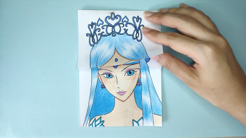 一张纸手绘精灵梦叶罗丽冰公主平民和女王发型,有啥区别?太美了