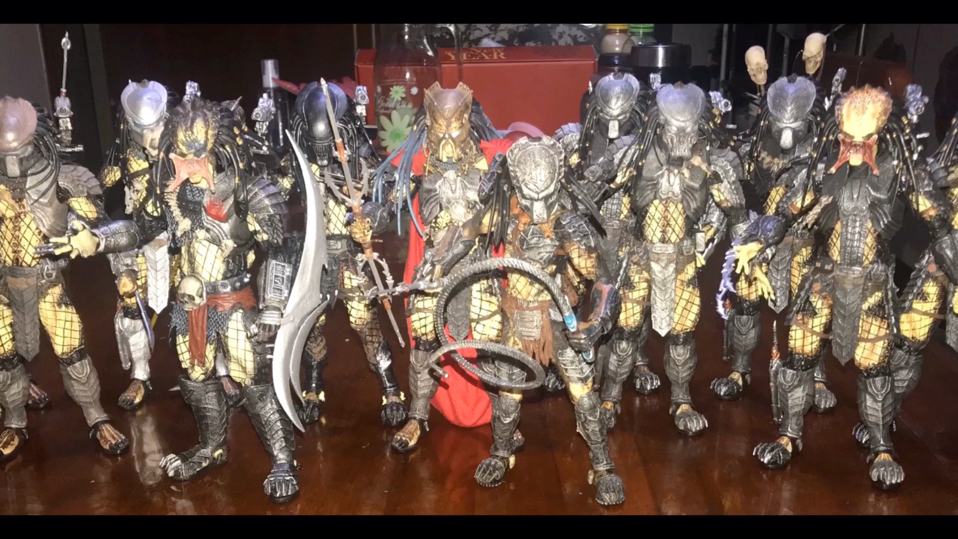 NECA铁血战士可动模型