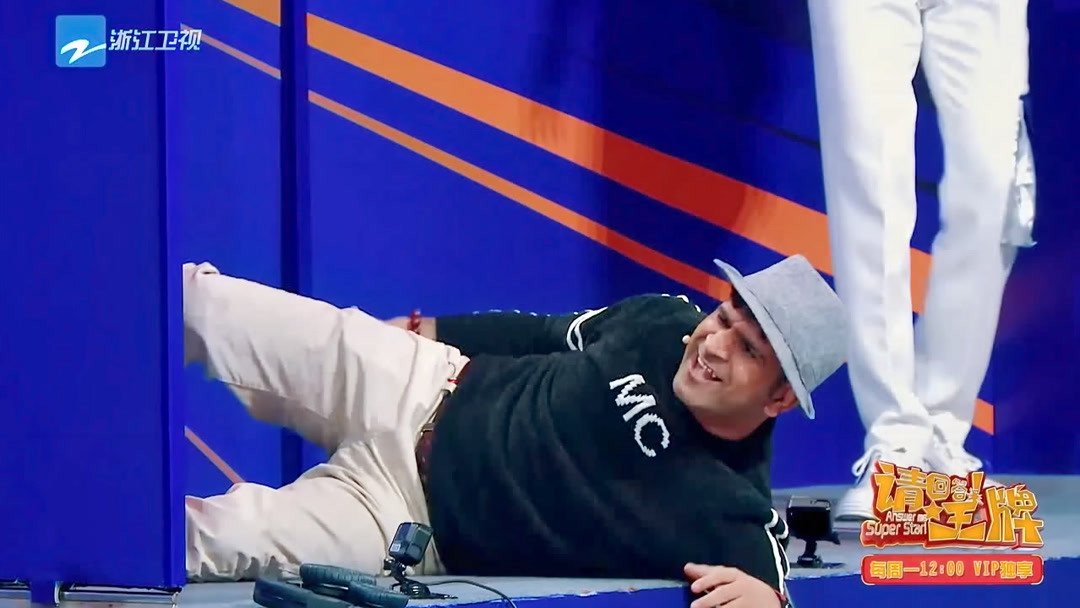 王牌对王牌:李晨开门却看到惊人一幕,震惊:这什么情况?