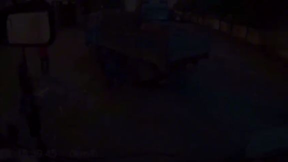 出了事故为什么要打架呢