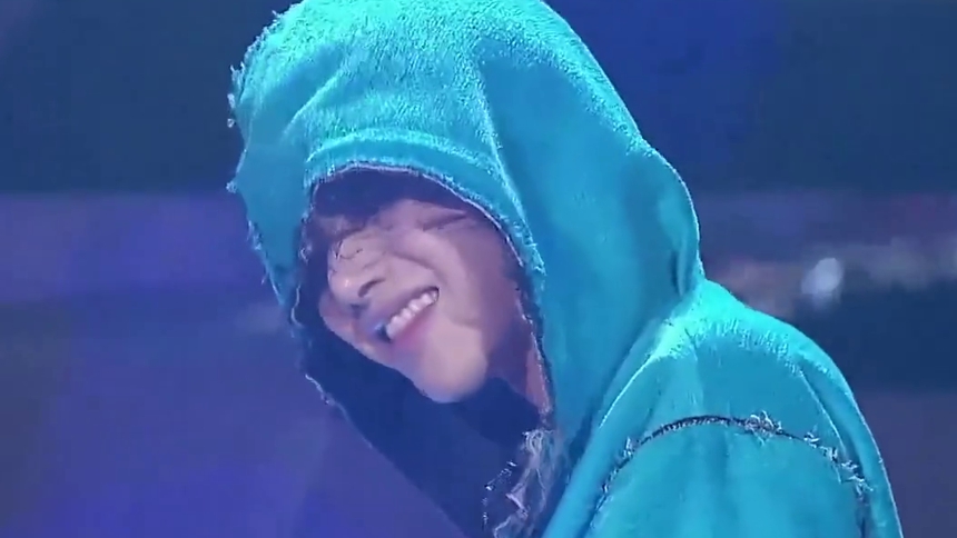 歌声惊艳!华晨宇在油管被播放最多的歌?网友评论亮了