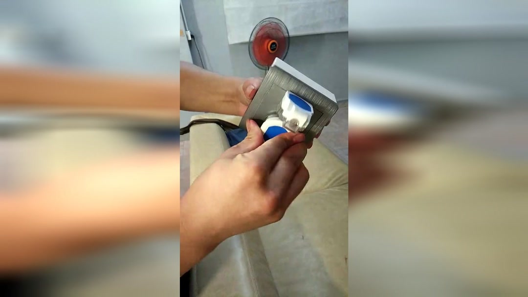 藤本开关插座粗暴使用测试