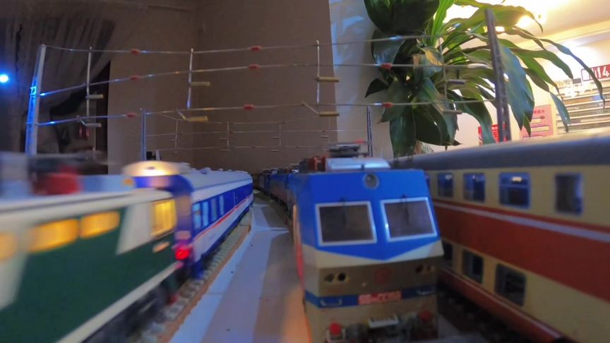 《 会 车 》#火车模型 #铁路 #火车 #交通 #第一视角