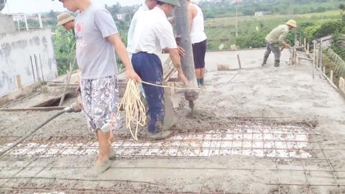 楼房的混凝土是如何浇筑的?尺度的浇筑过程,看懂不被坑!