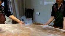 原来蚕丝被都是拉出来的,这要多少蚕宝宝才能拉出一个被子!