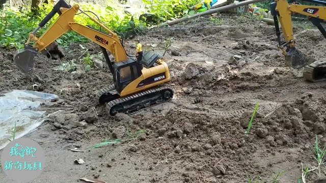这样灵活的遥控挖掘机模型,是多少大人、孩子梦寐以求的玩具
