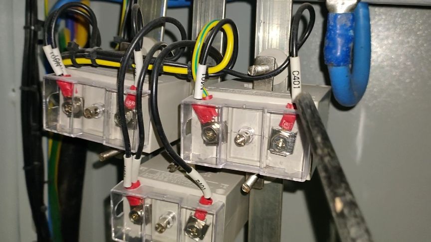 电流表与互感器是怎么接线的的呢?