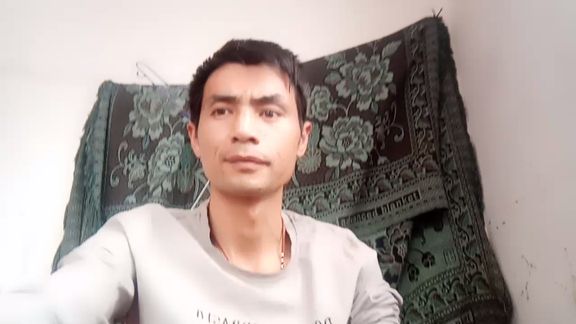从2019年。我的人生就改变了。右臂导致截肢。变成了一个残疾人。