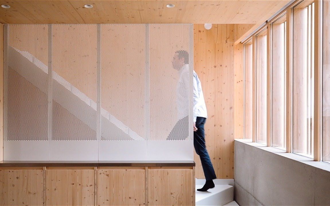 美学设计:在两位建筑师在伦敦自己的最小木屋内