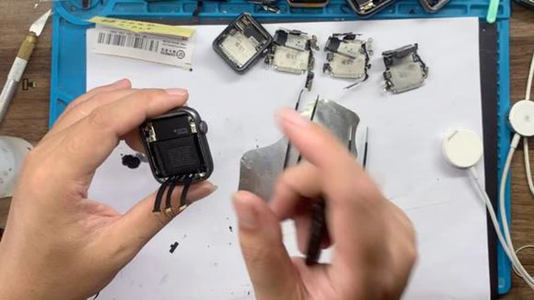 苹果手表s4不开机,充不进电,发热严重!都是主板供电短路引起