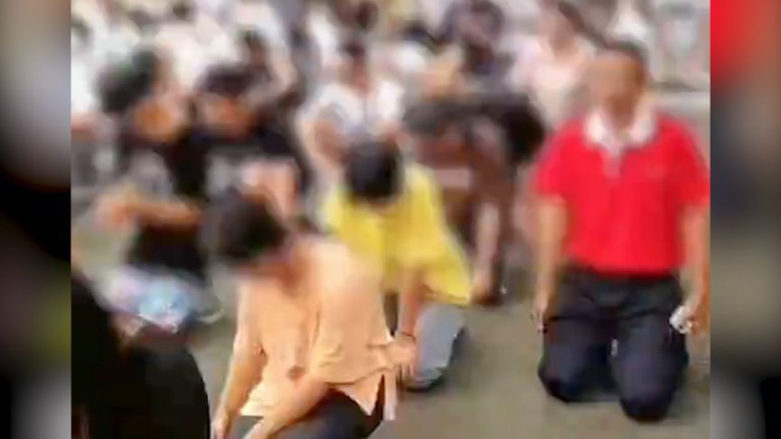 网传湖南一班主任率学生跪拜孔子,校长:为宣扬传统文化,非强制