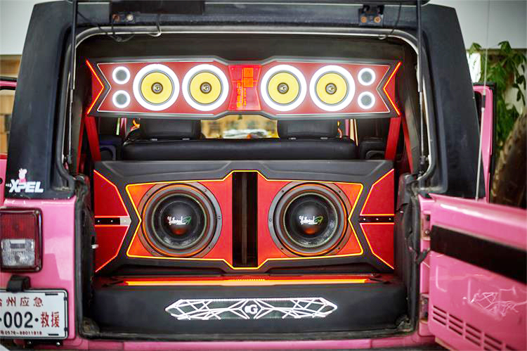 台州慧声~牧马人汽车音响改装黄金声学好莱坞喇叭倒模安装效果