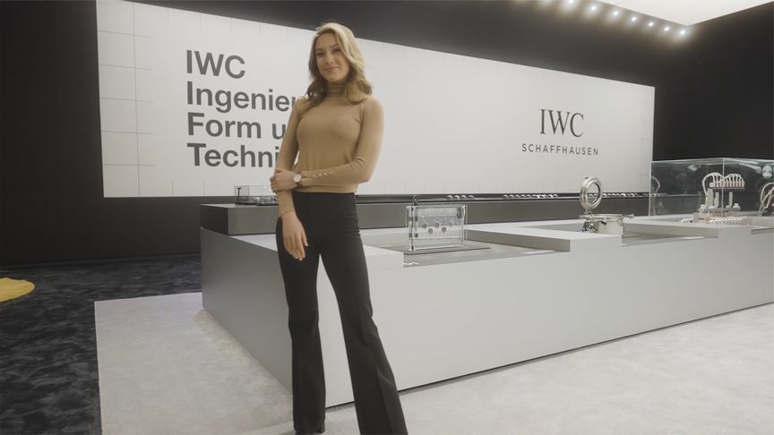 IWC万国表品牌大使谷爱凌 亮相2023日内瓦钟表与奇迹高级钟表展