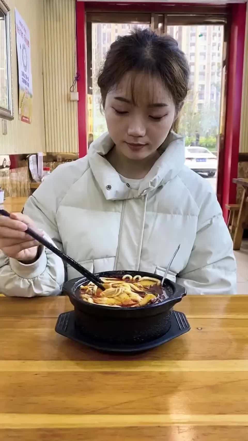 有了这个清洁剂再也不怕冬天的羽绒服难洗了