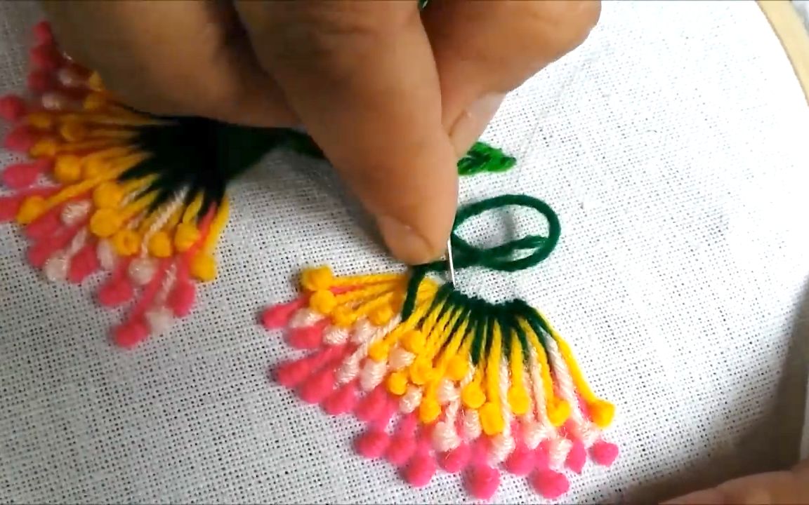 绣毛线啊?四种针法 绣出绚丽的合欢花!素色毛衣可以DIY啦!