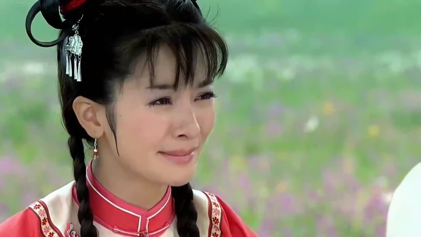 新还珠格格:小燕子永琪相见,泪流满面,互相拥抱亲吻!